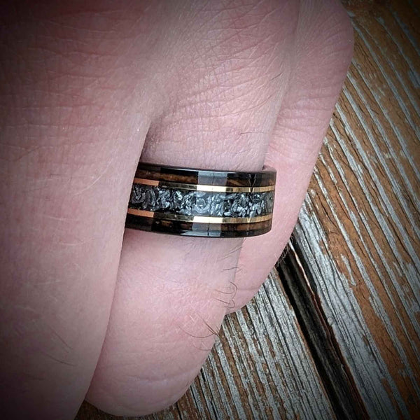 Black Tungsten with meteorite chunks and burnt whiskey barrel – Regalia Rings